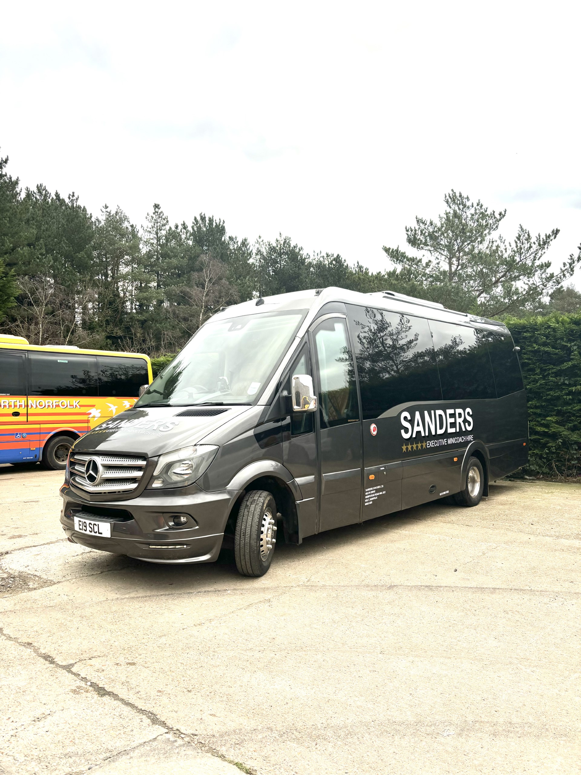 005 - Mercedes Benz Sprinter/EVM Grand Tourer | Sanders Coaches