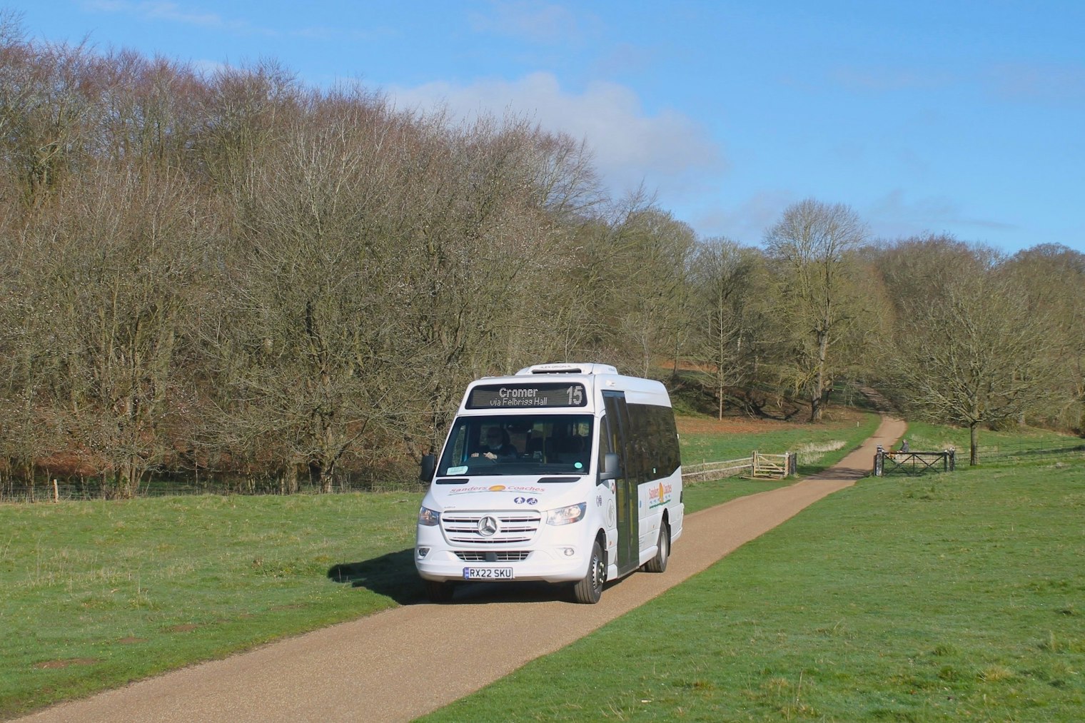New bus service makes getting to Felbrigg Hall easier, greener and cheaper | Sanders Coaches